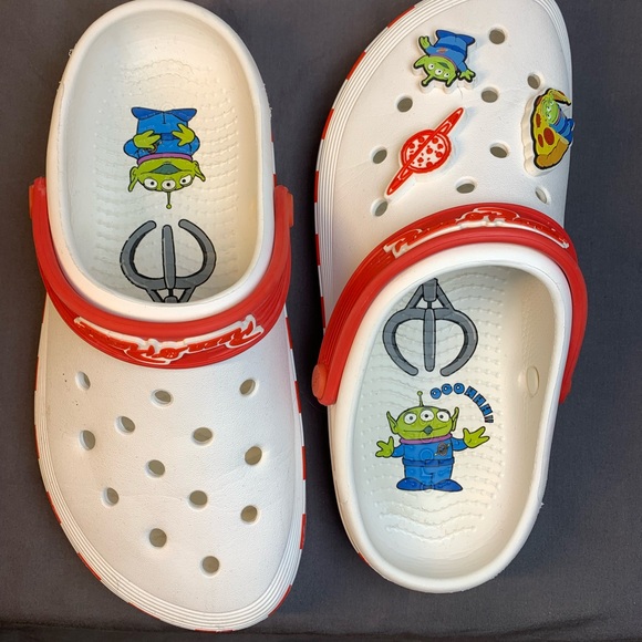 CROCS | Shoes | Crocs White And Red Clogs With Alien Design | Poshmark